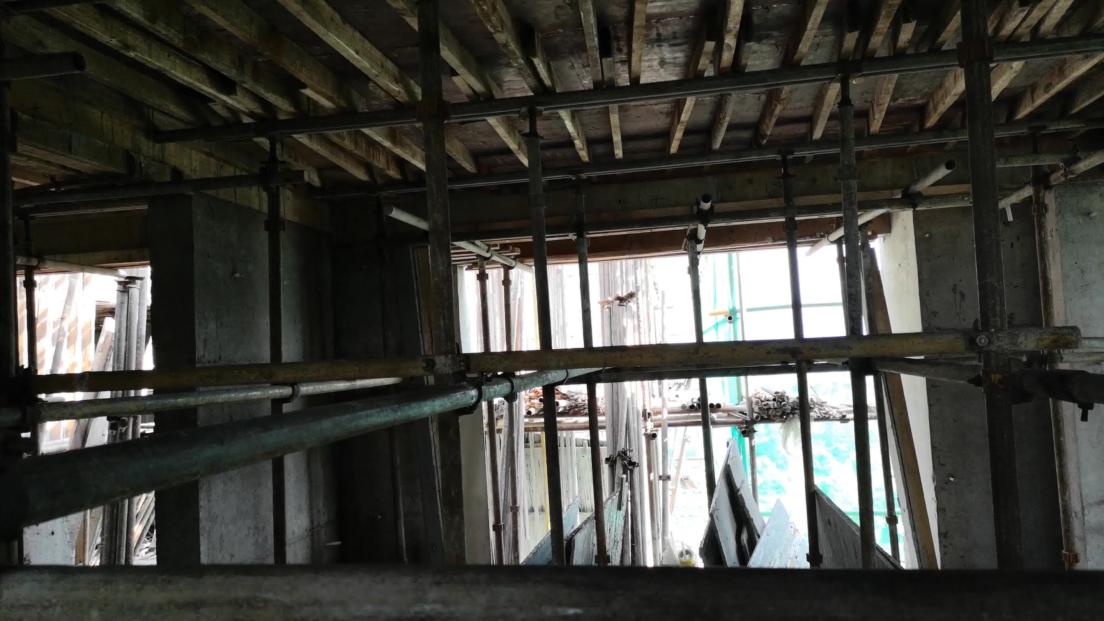 拆模后现场查看