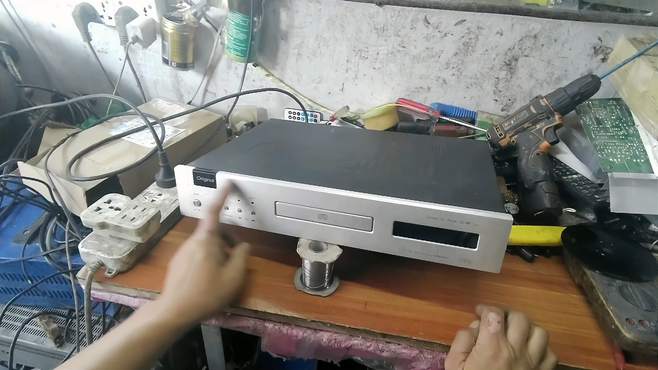 原创(originaL)高档cD机不读碟,激光头坏,换激光头的方法