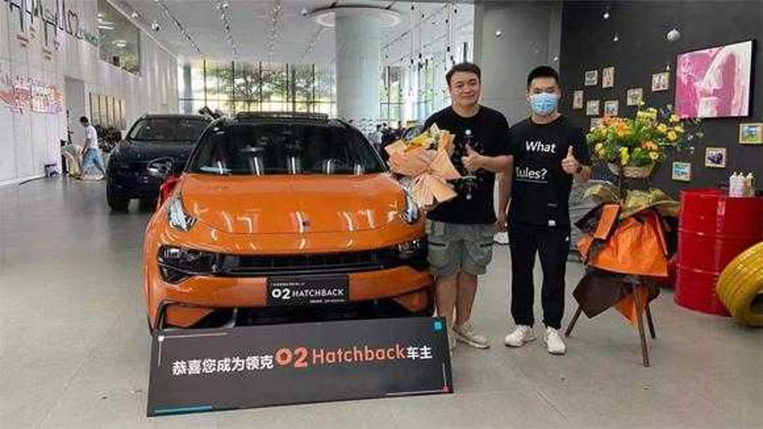 总计60万,我们又买了3台车