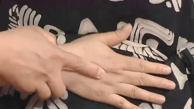 肠胃不好经常按摩中脘穴,专家现场教你怎样做,快来学学吧!