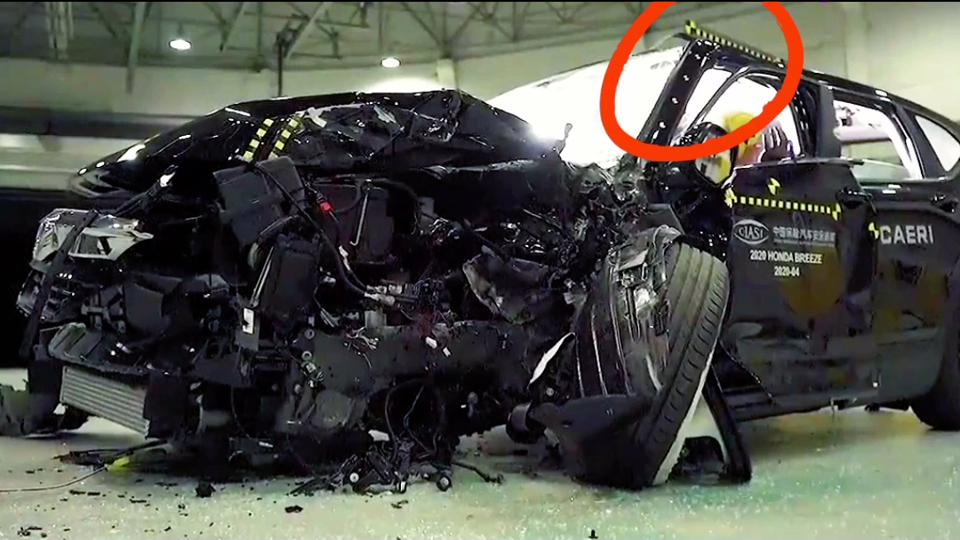 本田皓影碰撞测试