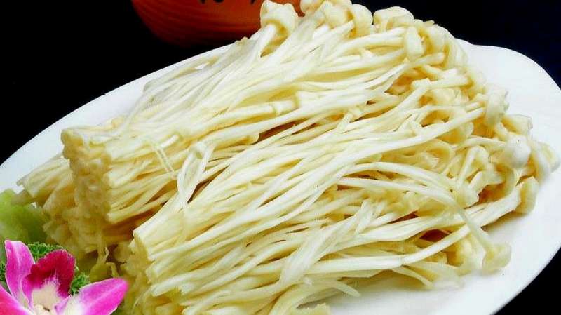 金针菇这样做,比辣条还好吃,做法简单,爽口下饭,出锅抢光光