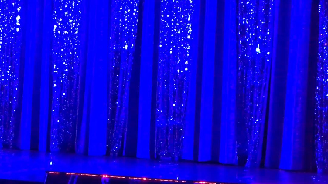 北京歌斐影视2017世界人妖精彩演出活动,得到全球关注。