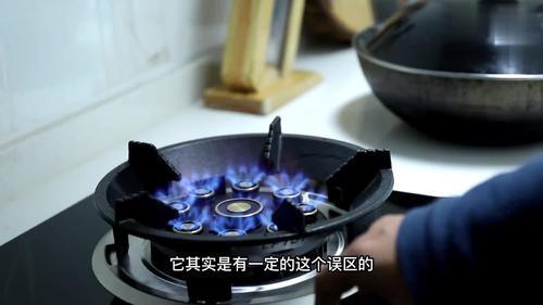 使用燃气灶,别再犯这3个危险习惯,否则危害生命安全,转达家人