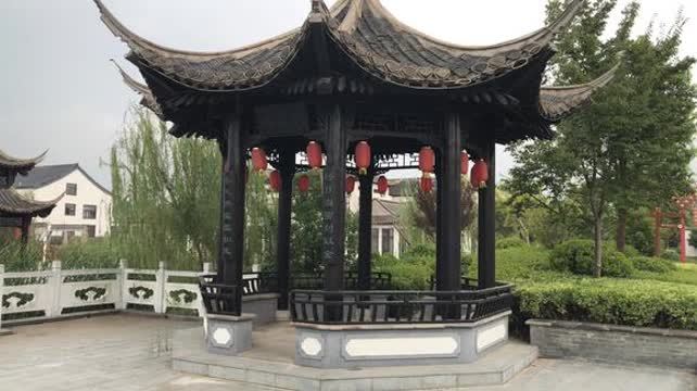 最美不过中国风,中式庭院是每个中国人心里的归宿,很适合养老!