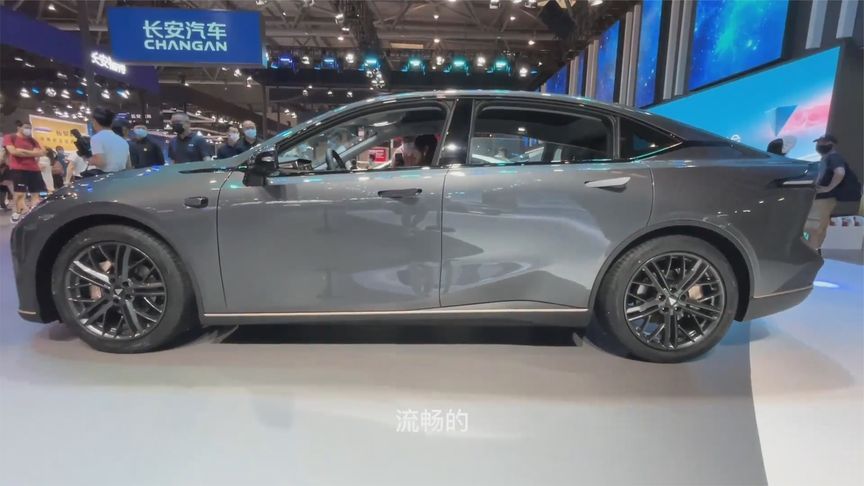 预售价17.98万起的长安深蓝SL03 真能对标model 3?