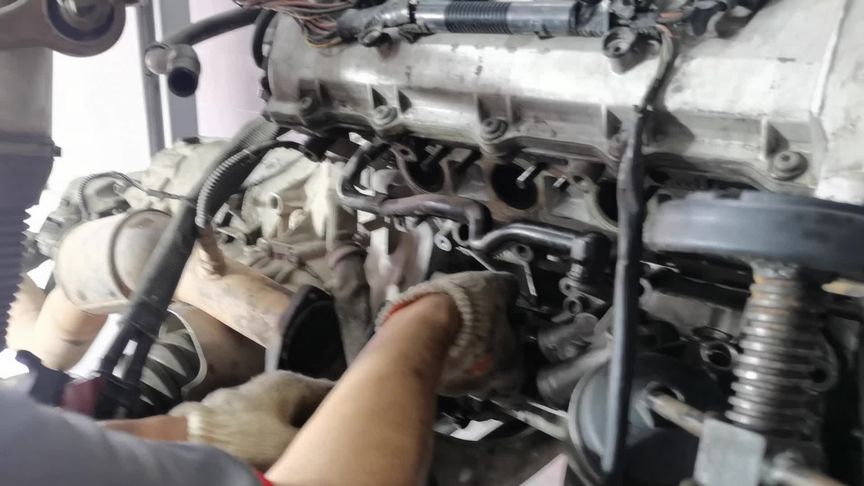 更换大众辉腾起动机#汽车保养与维修 #京东京车会