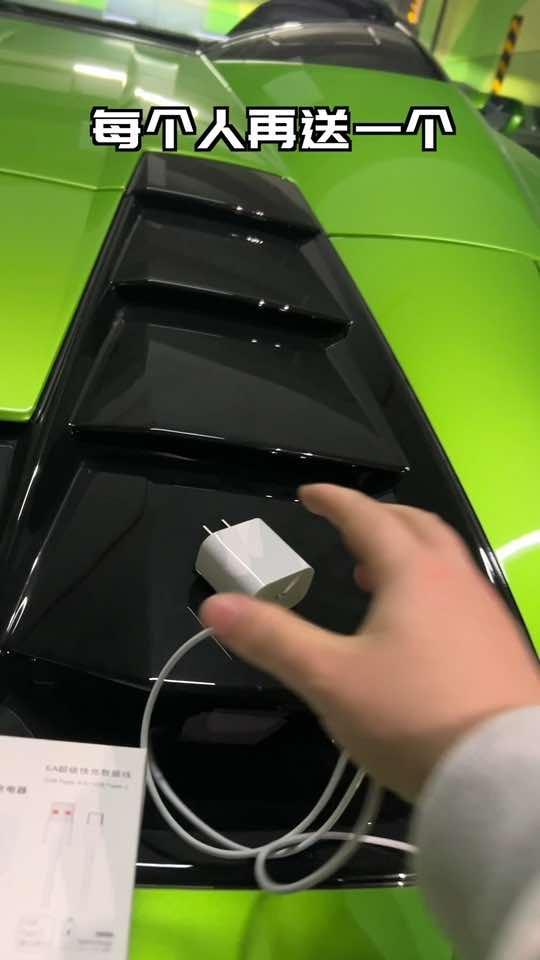 手机充电线和快充头都是损耗品,成本也是不菲,给你们准备了...