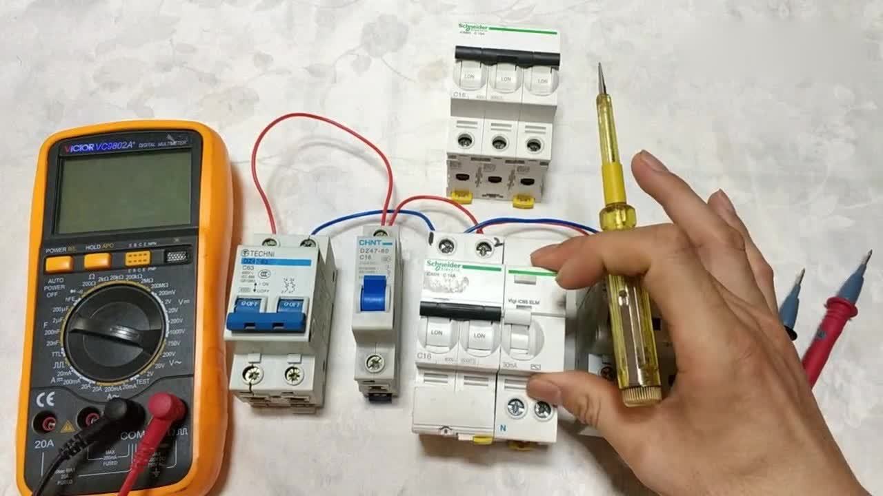 家庭电路:1P,2P,1P+N,2P漏保具体该怎么接线,左零右火对吗?