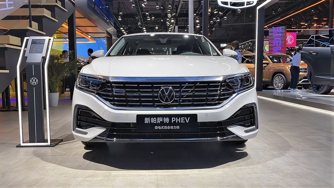 2022款大众帕萨特PHEV静态体验,全方位展示后,买不买做个参考