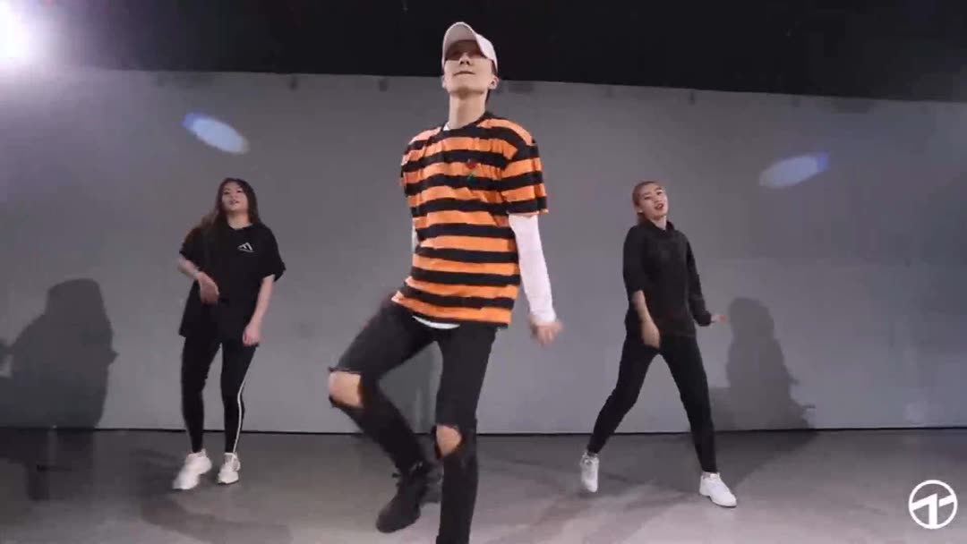 简单易学舞蹈教程《DNA》帅气值爆表,2019最火抖音舞蹈