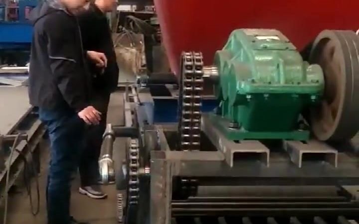 郑州天匠机械可移动预制构件生产线,塑料模振动台现场试机