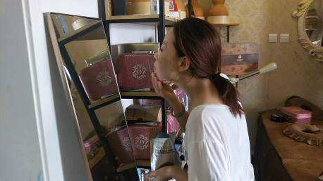 夫妻俩商量上新项目增加店面客源,你觉得这样做可行吗?