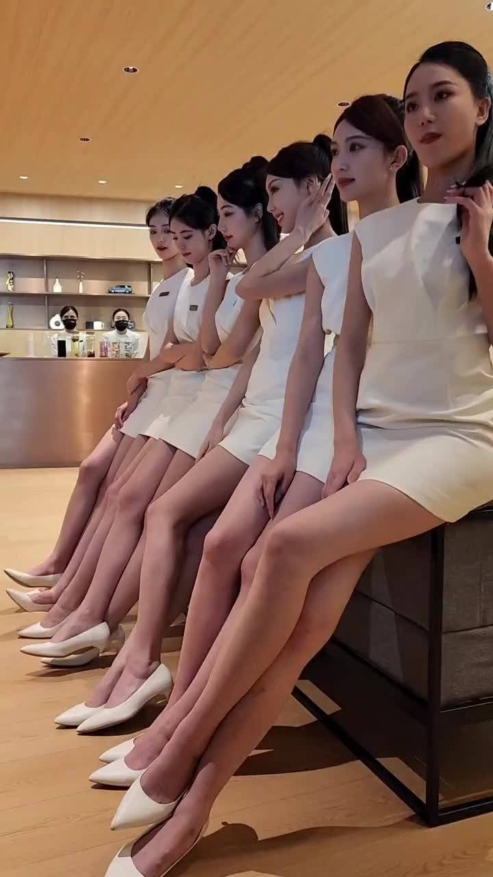 车展美女模特车模小姐姐