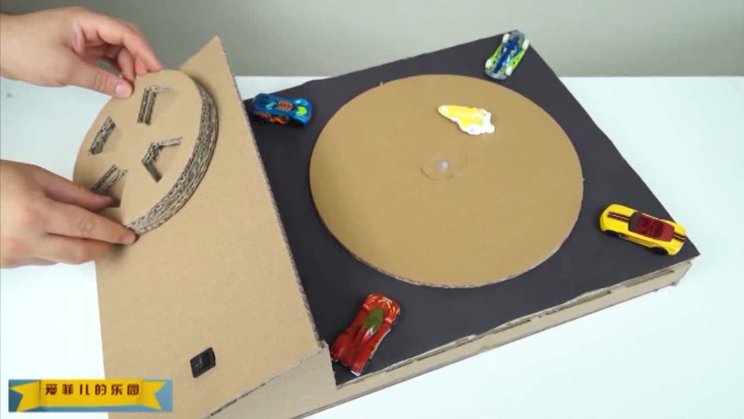 纸板DIY,手工制作方向盘小赛车