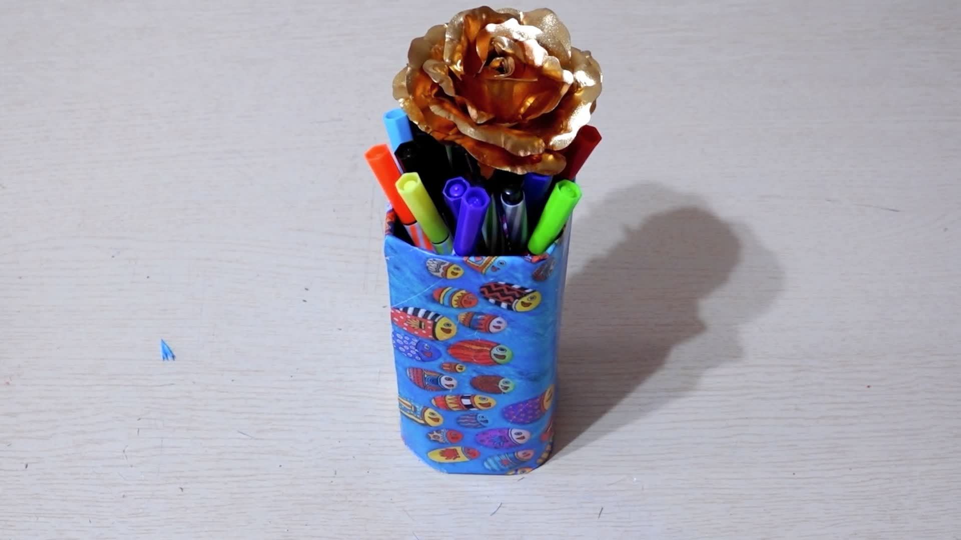 做一个笔筒原来这么简单,下次吃完薯片一定要试试