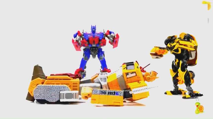 《变形金刚》创意剧情玩具动画, 擎天柱大黄蜂锄强扶弱