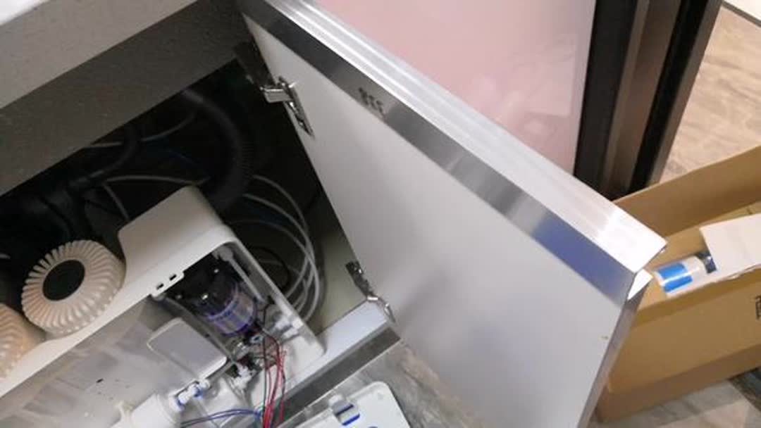 水电工安装的反渗透纯水机没有任何过滤效果
