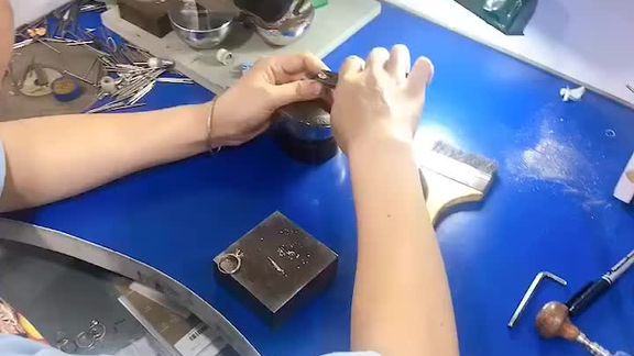 #变声 #工厂实拍 戒指镶嵌