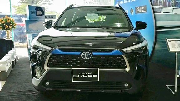 丰田12万全新SUV,2021款卡罗拉Cross到店,还是混动的,太帅了