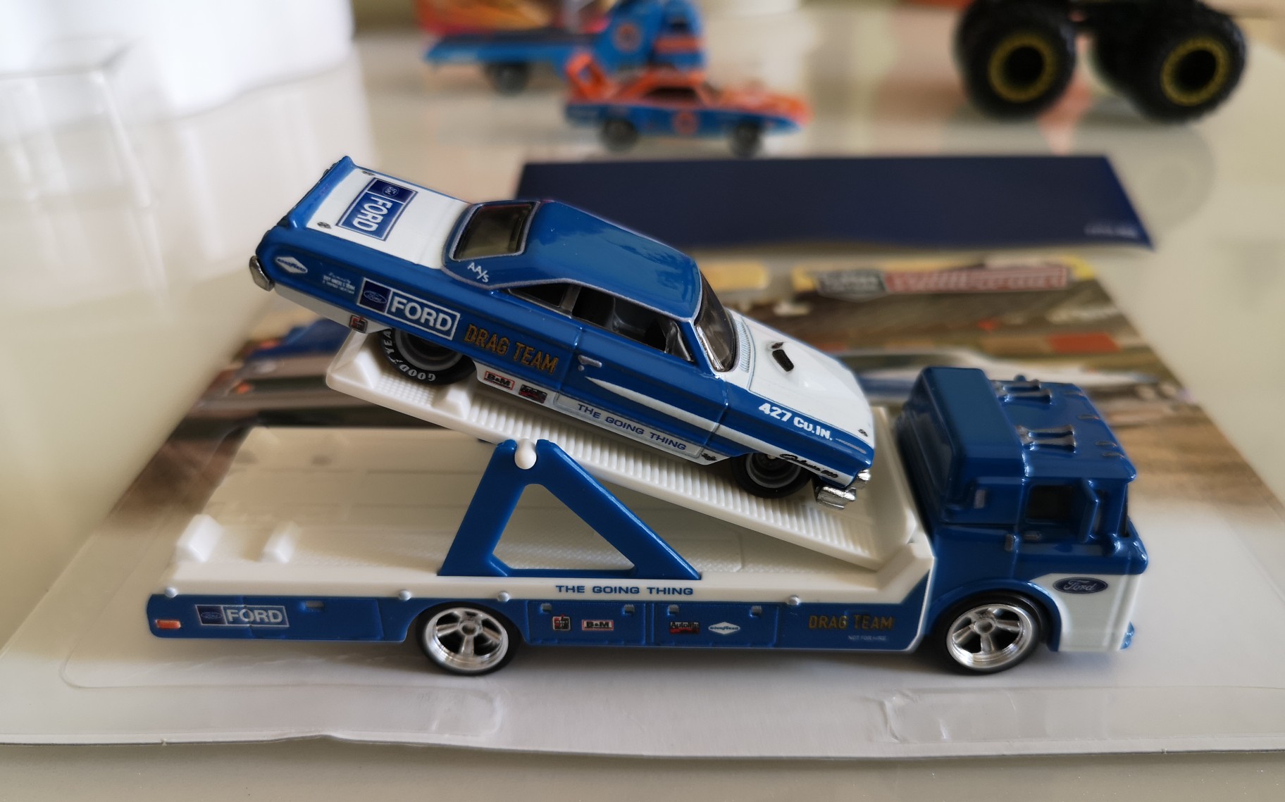 开箱评测风火轮运输车队系列,64年福特GALAXIE500运输车套装(...