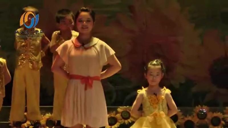 节目:古诗表演《悯农》