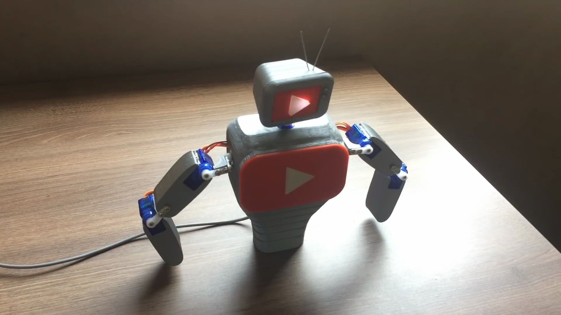 网友3D打印出巧妙灵活机器人,多人高价意收购