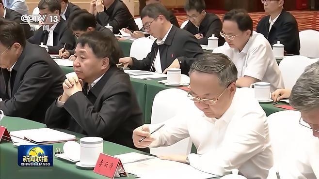 习近平主持召开进一步推动长江经济带高质量发展座谈会强调,进一步...