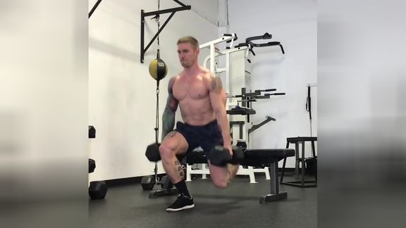 每日训练计划:一些练腿的动作