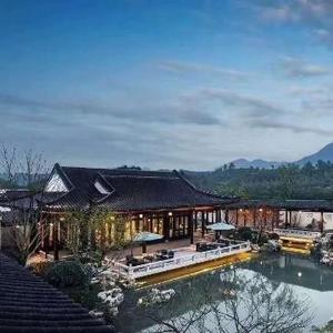 置业胡浩 