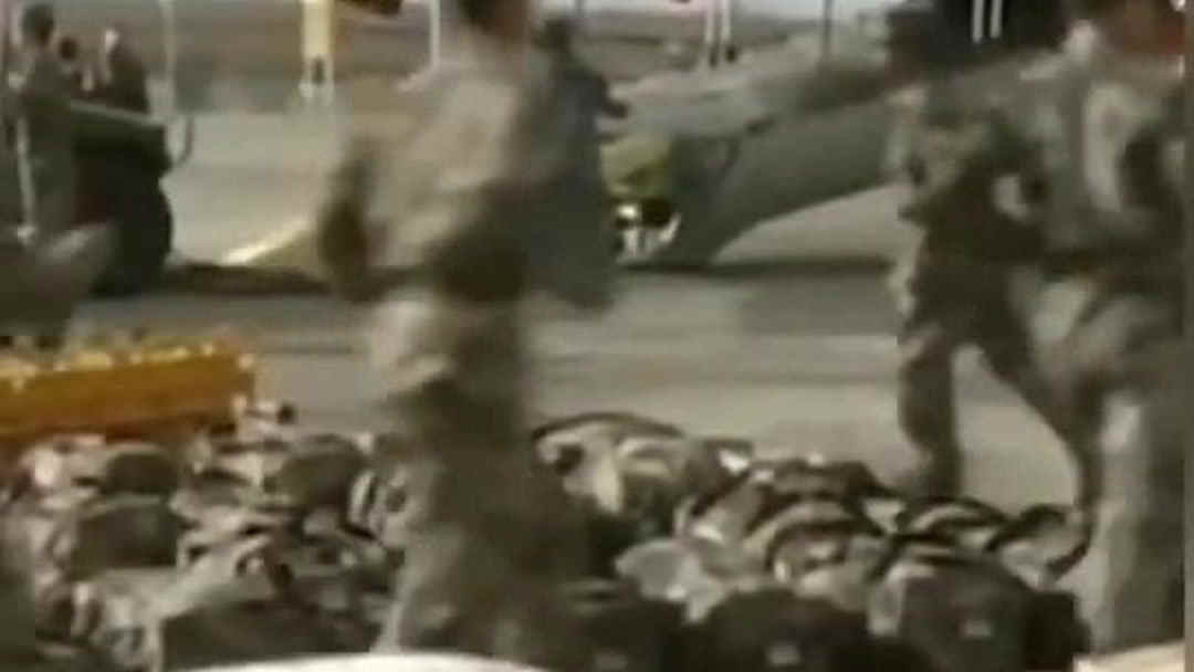 我爱你中国中国护照是无论哪里都可以第一时间带你回家的通行证。