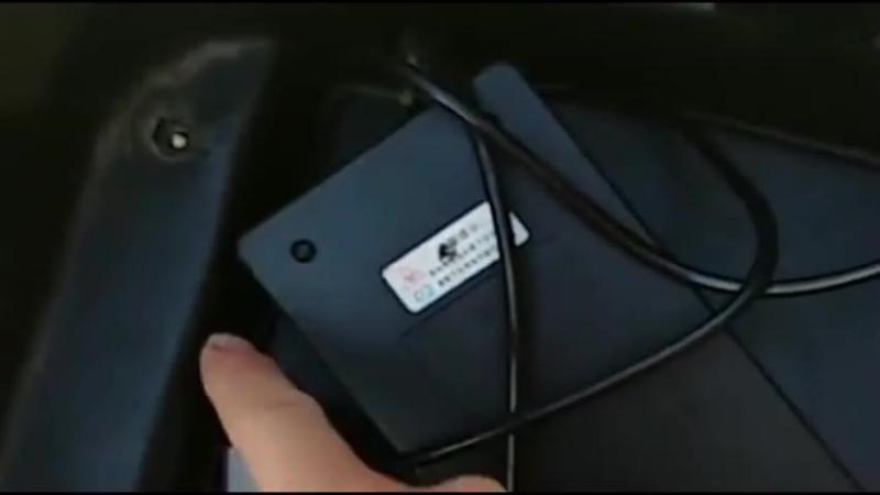 电动车打开大灯开关就不走了,关闭又可以正常行驶,毛病全在这里