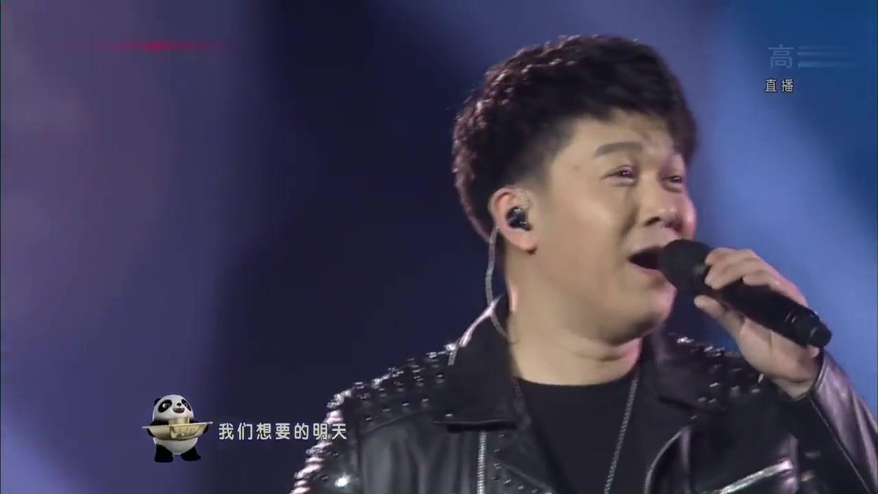 火遍网络的一首歌,被很多人模仿翻唱,好听哭!