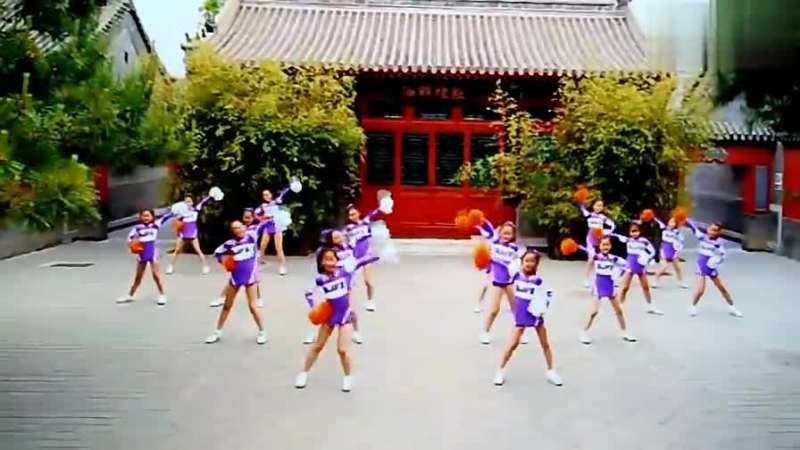 花球啦啦操儿童组