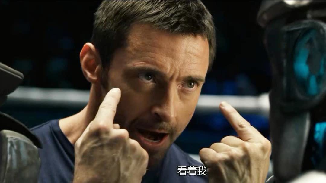 小男孩急中生智,将机器人切换到模仿模式,父子合力打败霸主宙斯