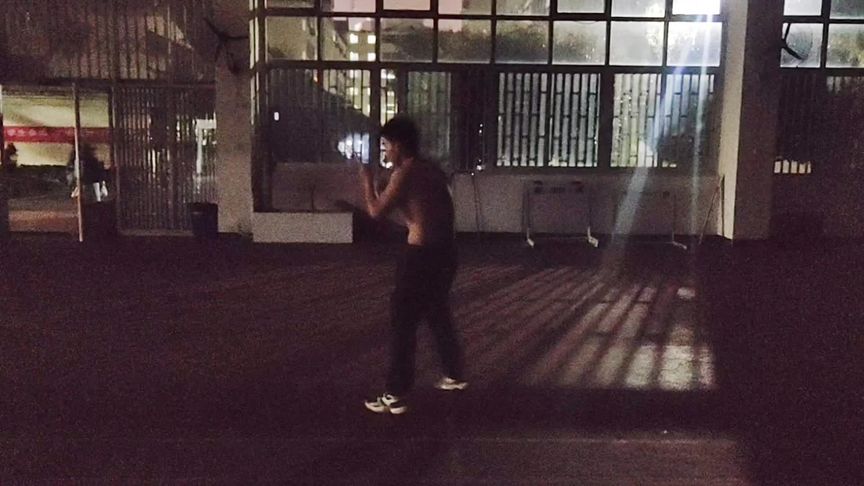 #武汉体育学院 诺基亚像素 充实的生活 小理想 大目标 @