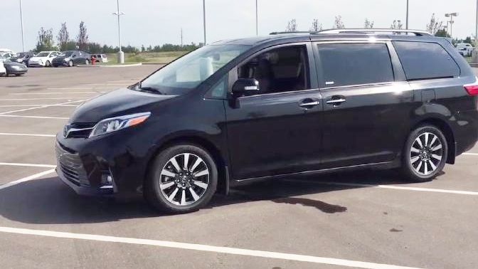 豪华商务MPV2018丰田塞纳Sienna,油耗低性价比超高