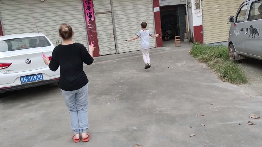 #跳绳打卡#姐弟日常记录 #洗碗 #帮妈妈做家务