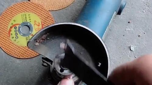 一招解决角磨机卡片的问题,老师傅的不传之秘,又让我涨姿势了