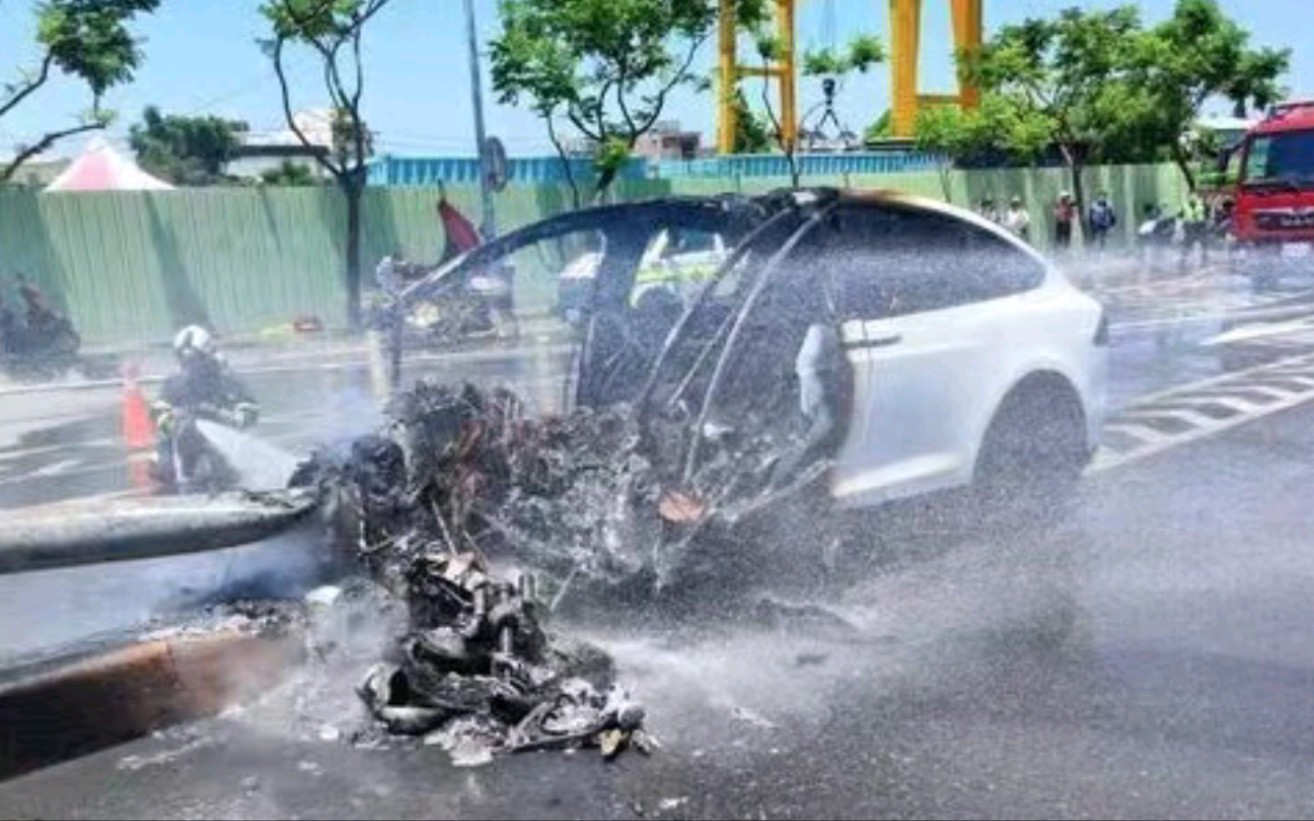 关于林志颖撞车涉及的辅助驾驶争议,不妨听听专业的声音!