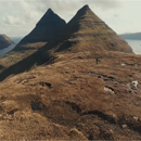 陪你最多的人还是自己 