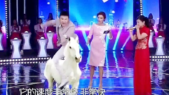 农村女孩口技了得,模仿不同动物叫声,一首歌唱法多变,观众称奇