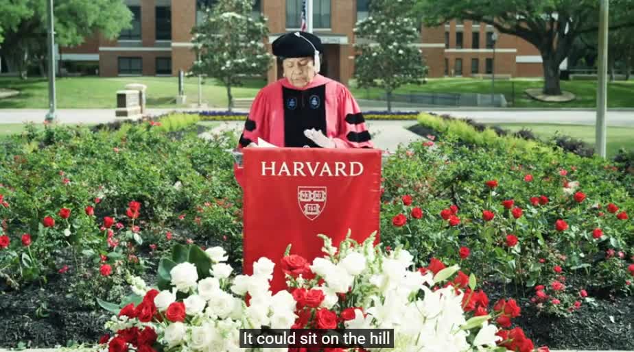 哈佛大学2021届毕业典礼演讲