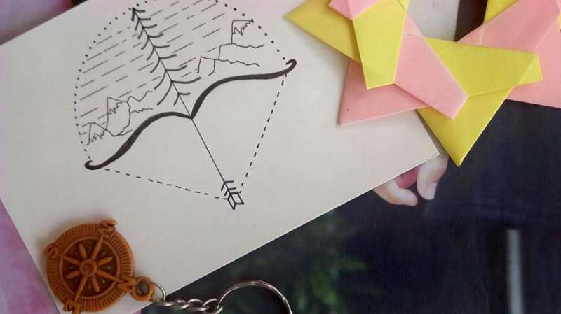 针管笔手绘小插画:丘比特之箭