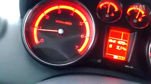 东风标致408 2.0手动挡 油门表及脚部动作视频