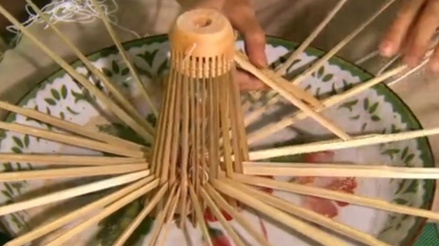 油纸伞是如何制作的?