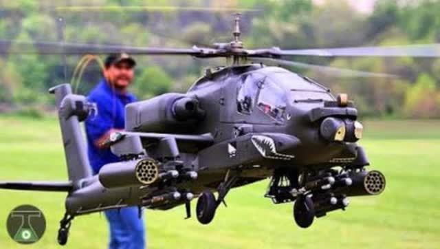 如此逼真的航模,起飞瞬间小伙伴被震撼了,一台得要好几万吧