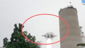 农村一座发射台监控拍到150米长巨型不明飞行物,专家吓出冷汗!