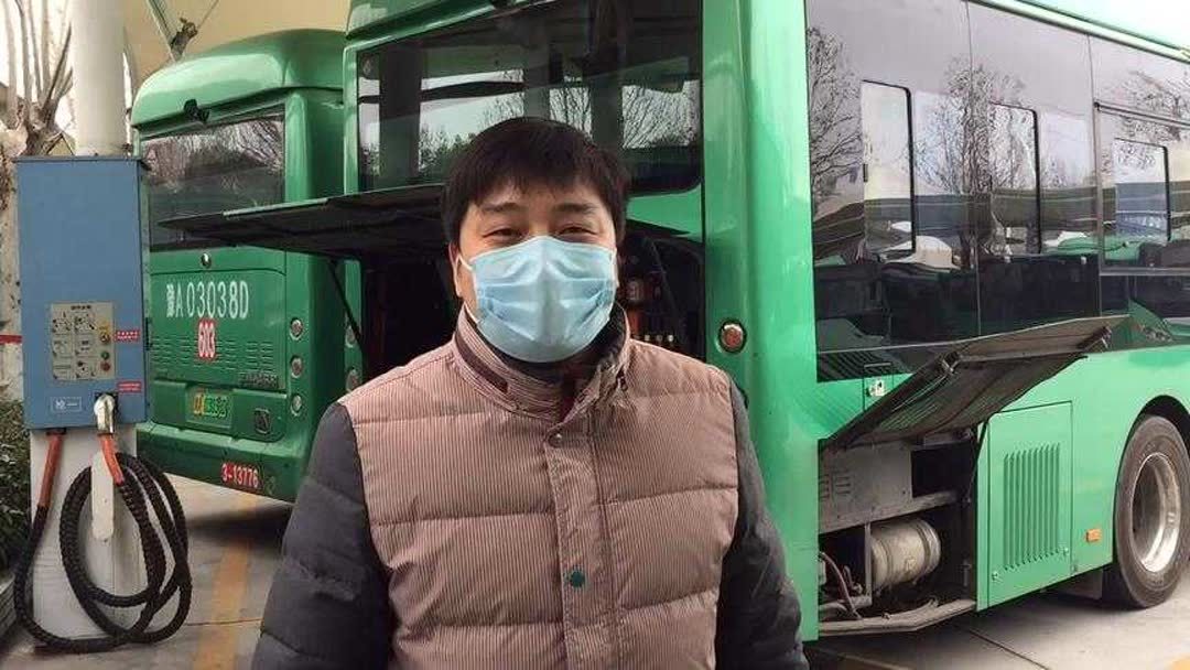 实拍郑州公交宇通纯电动公交车的转向系统
