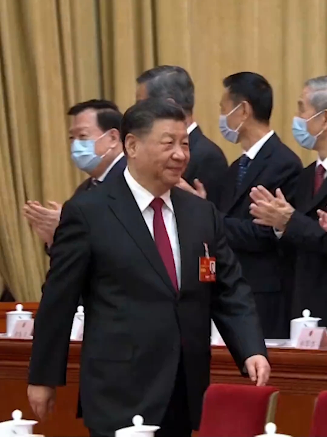 现场!十四届全国人大一次会议开幕,习近平等党和国家领导人.